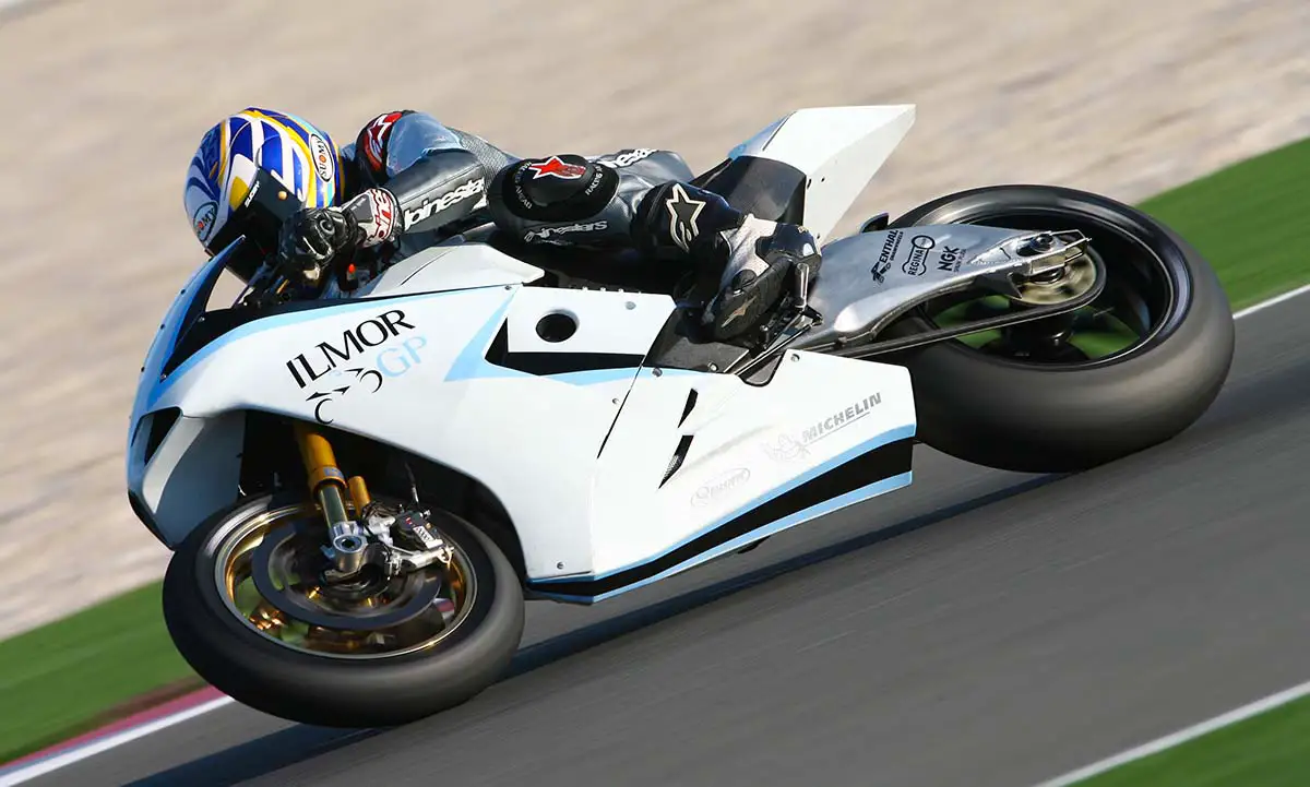 Stampa 3D di parti di motore per moto da corsa Ilmor in MotoGP
